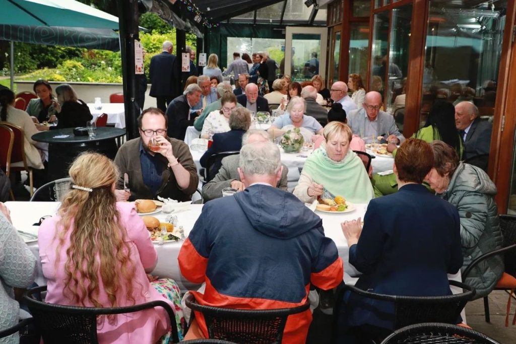 Fulacht Fia Chairde Ghaillimh le Gaeilge 2024 - Stewart Construction